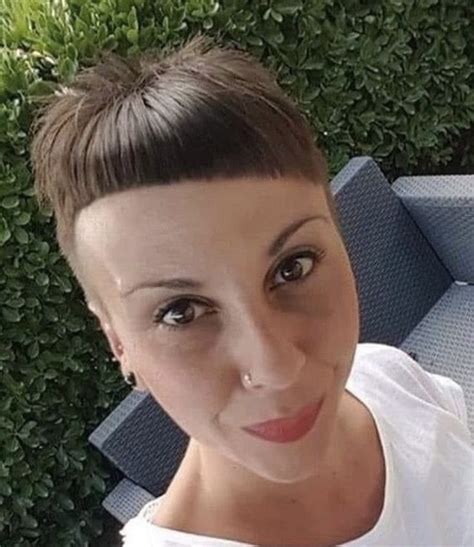 Pin By Bowl Cuts 99 On Bangs Long To Short Hair Ugly Hair Hair Cuts