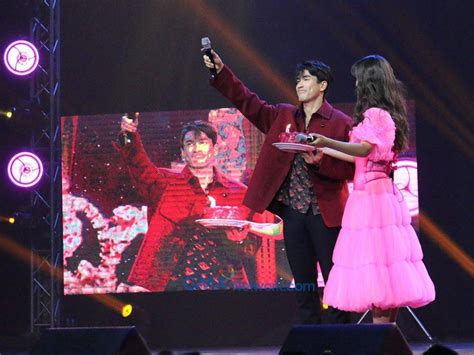 Thai Stars Nadech Kugimiya And Urassaya Sperbund Are Engaged Gma