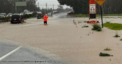 Flooding From Uvas Creek Shuts Southbound Highway 101 In Gilroy Cbs