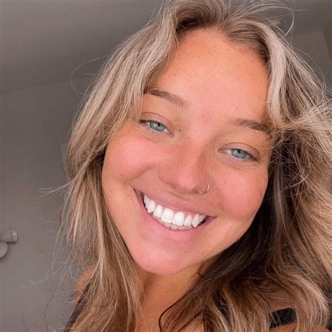 Laura Stellas Amazon Page