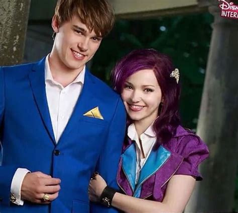 Aww Love Ben And Mal Together Descendants Mal And Ben Disney