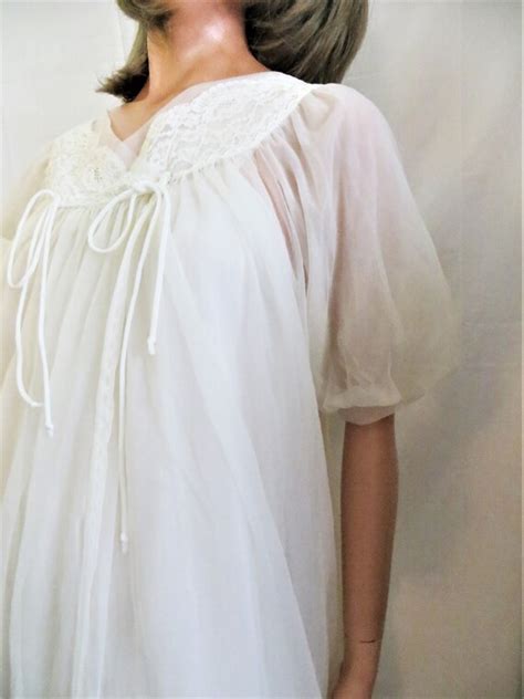 White Lacy Peignoir Set Sheer Nylon Chiffon And Lace Gem