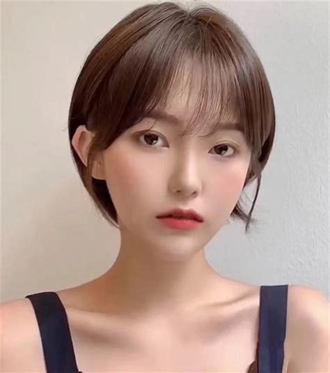 清新简约挂耳短发 时髦百搭巨清爽女士短发 美发站