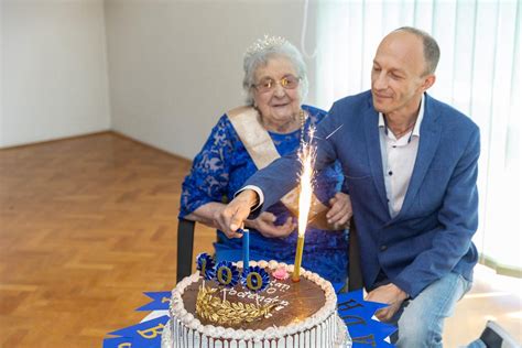 Baka Zorka Iz Brinja Proslavila 100 Rođendan Gs Press
