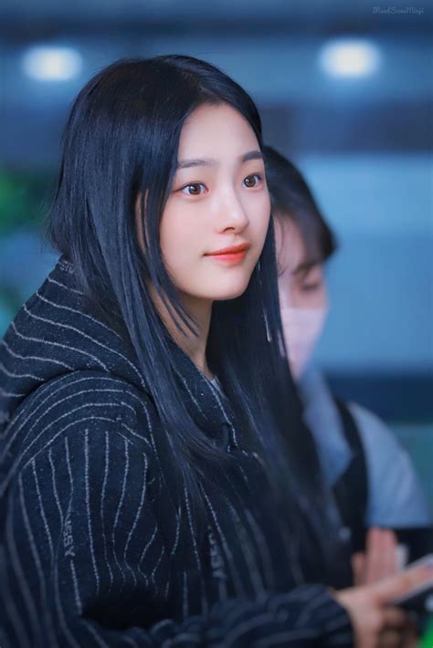 INeedSomeMinji on Twitter 230303 뉴진스 민지 NewJeans MINJI https