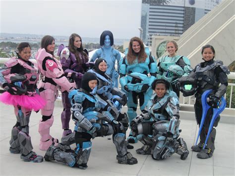 Halo Spartan Girls Comic Con 2013 Girl Group Halloween Costumes