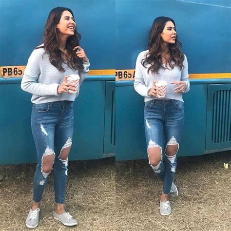 Sonam Bajwa Looking Cute Desi Comments