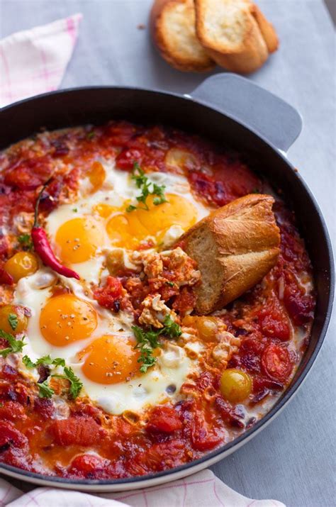Eggs Tomato Breakfast Skillet Recipe — Eatwell101
