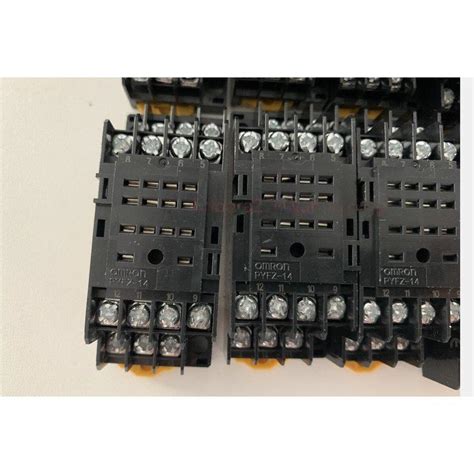 50個入りセット★ Omron オムロン 表面接続ソケット Pyfz 14 【6ヶ月保証】 P216251052d5f しのたけストア