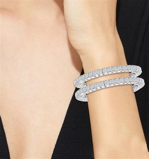 40 Pointer Each 36 Ct Single Line Eternity 18 Kt Gold And Diamond