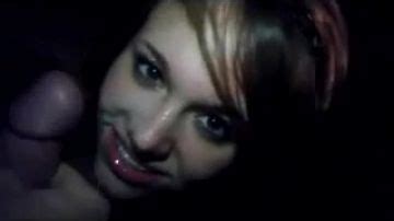 Hübsches Gesicht vollgewichst Porn300