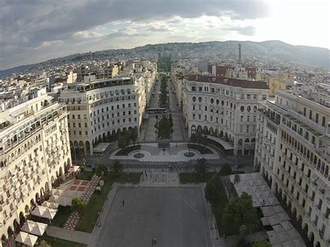 Η ανάπλαση της πλατείας Αριστοτέλους Skgnews