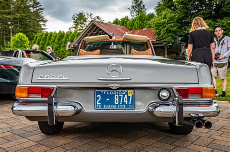 1969 메르세데스 벤츠 280 Sl 컨버터블 쿠페 1969년에 대한 스톡 사진 및 기타 이미지 1969년 개성 개념