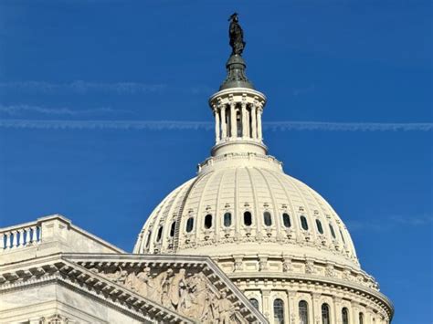 Us Lawmakers Strike Deal To Avert Government Shutdown Breitbart