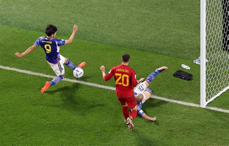 Gol do Japão Fifa divulga vídeo conclusivo sobre o lance