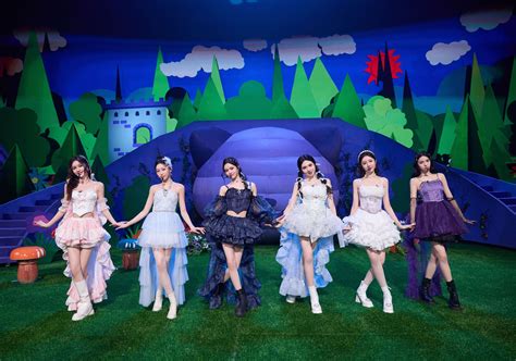 【百分百出品】四公舞台《game Over（玩家）》（周洛汐李芊语刘婷秀彭湘蕊李雨林胡静怡） 一个不知道叫啥的螳螂 Mu 哔哩哔哩视频