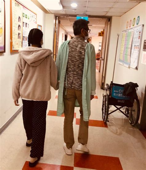 【悲傷聖誕節】包小柏22歲愛女罕病離世 痛心：失去了一生最愛，謝謝妳來到包家 上報 流行