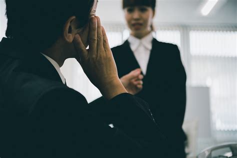 民事の相談件数は年8万件超、なぜパワハラは増え続けるのか｜ニュースイッチ By 日刊工業新聞社