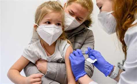 Вакцина для дітей доступна в Україні хто може зробити щеплення