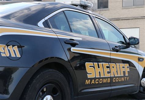1 Dead 3 Injured After Suspected Drunk Driver Causes Head On Crash In