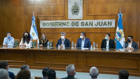 Uñac Presidió La Firma De Convenios Entre Nación Provincia Y