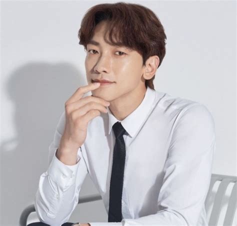 가수 비 ‘강남역 초역세권 920억 건물주 됐다 서울신문