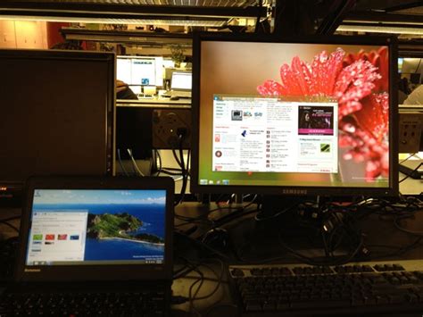 how to set up multiple monitors in windows 8