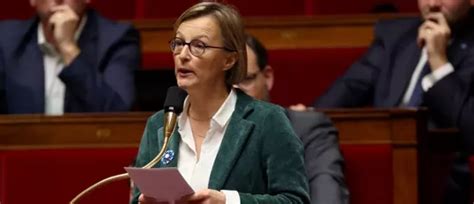 La Députée Macroniste De Maine Et Loire Stella Dupont Quitte Le