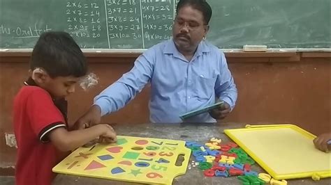 Divyang Chhatron Ko Vibhinn Vidhiyon Se Bataya Gaya Youtube