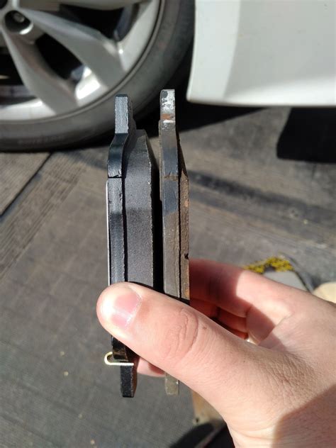 Замена передних тормозных колодок — Kia Optima 3g 2 л 2014 года расходники Drive2