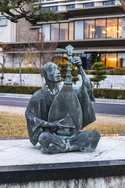 耳なし芳一像の写真素材 Fyi07527616 ストックフォトのamanaimages Plus