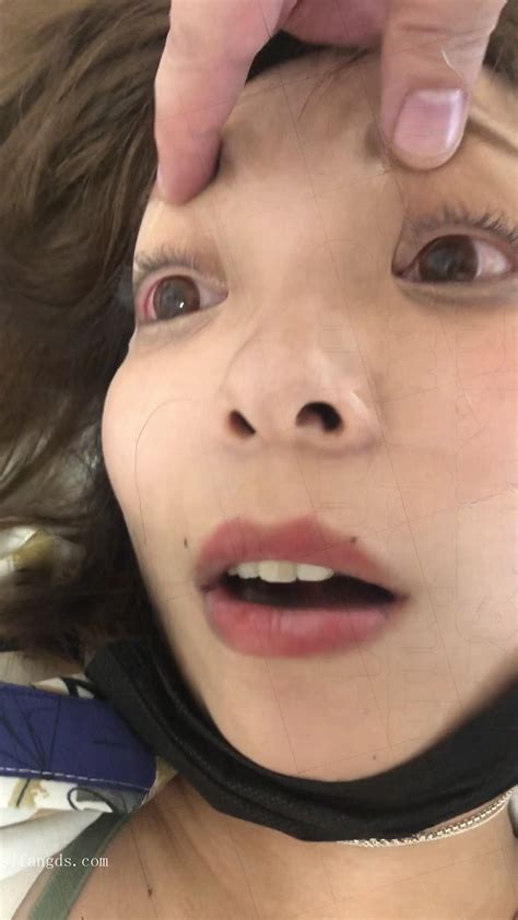 0428 补链 【迷奸】整理几部真实迷奸摆玩小视频阔嘴翻眼钩鼻舔脚参差行 因参而生，为行而活