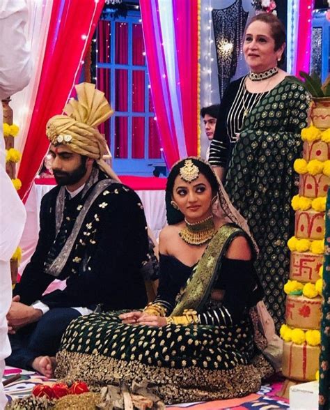 Pin By Thessa On Rrahul Sudhir Cute Couple Videos Asian Wedding