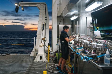 The Complexity Of Measuring Microplastics Schmidt Ocean Institute