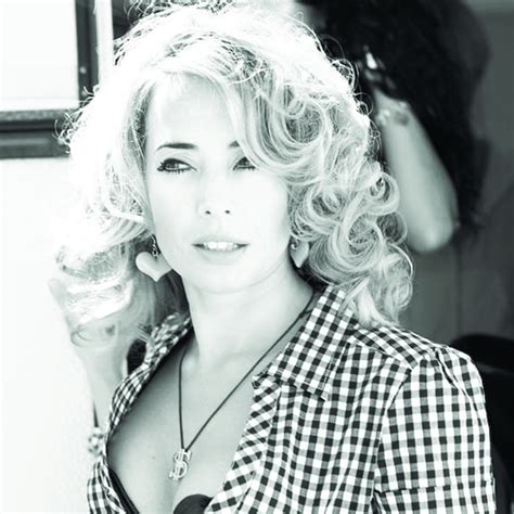 А на море белый песок Zhanna Friske Song Lyrics Music Videos And Concerts