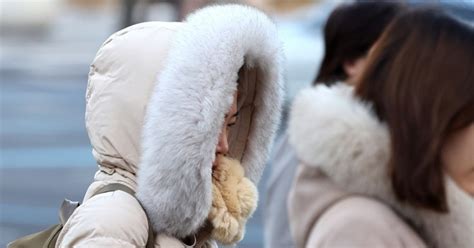영하 12도 ‘강추위 강한 바람에 체감온도 ‘뚝 오늘날씨