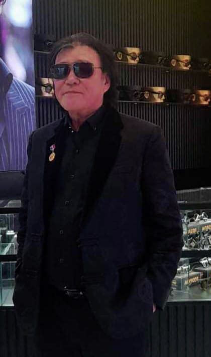 Монголын багш нартаа хичээлийн шинэ жилийн баярын мэндийг Хөгжмийн зохиолч С Батболд Би