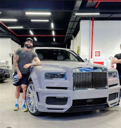 Gusttavo Lima Compra Carro De Luxo Exclusivo No País