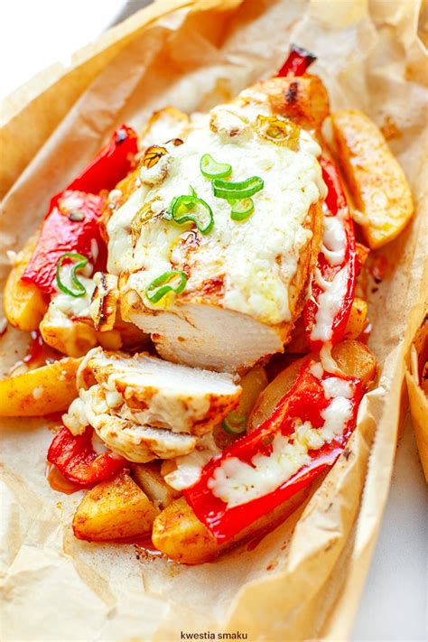 Kurczak gyros z ziemniakami i papryką zapiekany w papilotach Kwestia