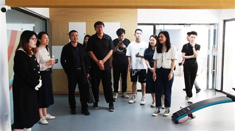“一站式”学生社区 浙江大学、北京航空航天大学等七所知名高校师生代表调研参观化学学院“一站式”学生社区建设工作 福州大学化学学院
