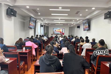 【掠影】 市人大常委会延令街道工委组织学习全国两会精神习近平群众会议