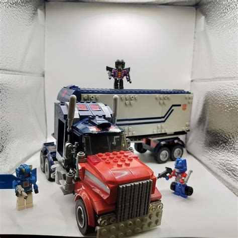 Transformers Kre O Optimus Prime Hobbies And Toys Toys And Games On Carousell