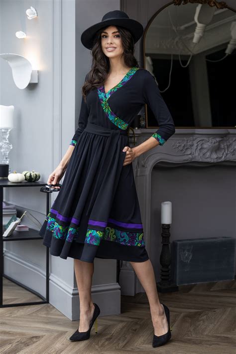 Sukienka Midi Kopertowa Czarna Lily Violet Vippi Design