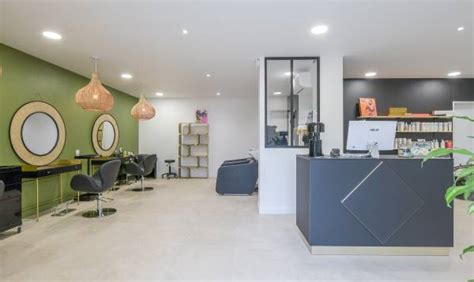 Le Kiosque Jean Eloi Vitry Coiffeur Mixte Barbier
