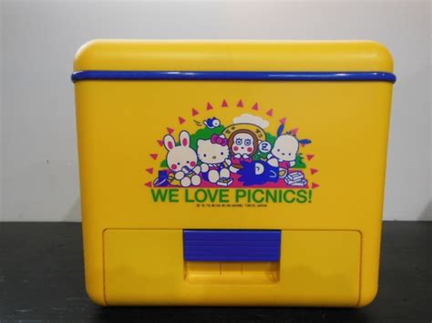 T B4 61 100サイズ サンリオ Sanrio ピクニックバスケット お弁当箱 傷 汚れ有 その他 ｜売買されたオークション情報