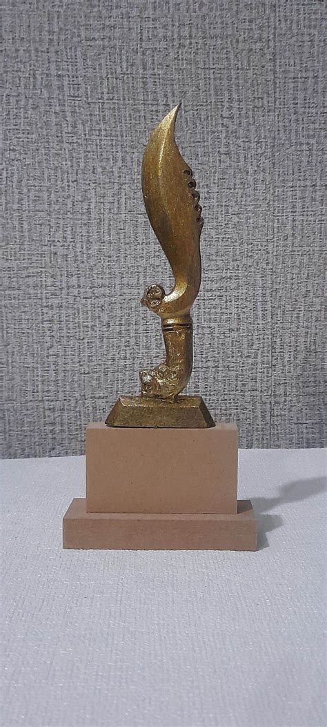 Piala Resin Trophy Resin Kujang Lazada Indonesia