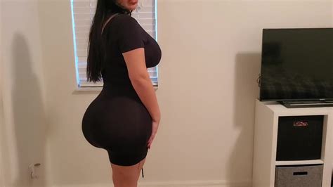 Curvy Instagram Model Baise La Grosse Bite D Une C L Brit Dans Un