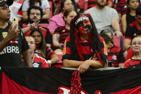 Santos vence Flamengo de virada em Brasília e ganha fôlego contra o Z 4