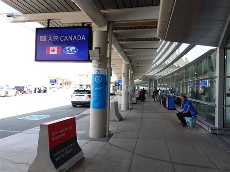 Air Canada Airbus 220 300 Economy Class Review [yyz To Lga]