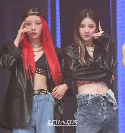 LOONA Press On Twitter Korean Celebrities Fashion Cool Girl